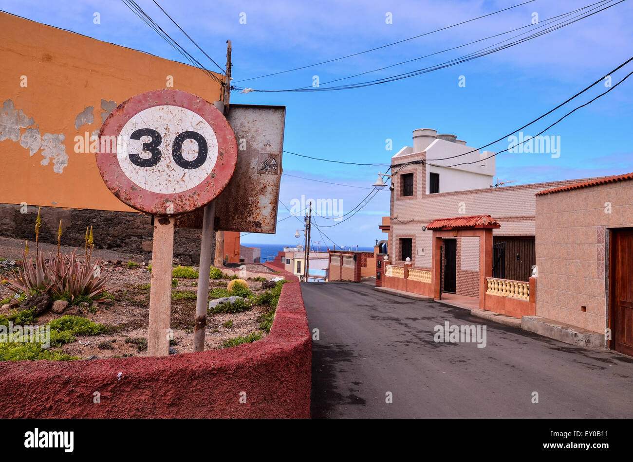 Vintage Old Rusty Road Sign Stock Photo - Alamy