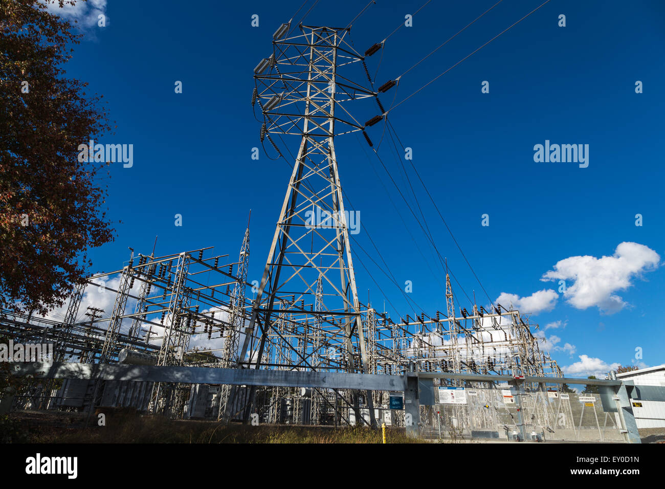 High voltage power lines - doctormine