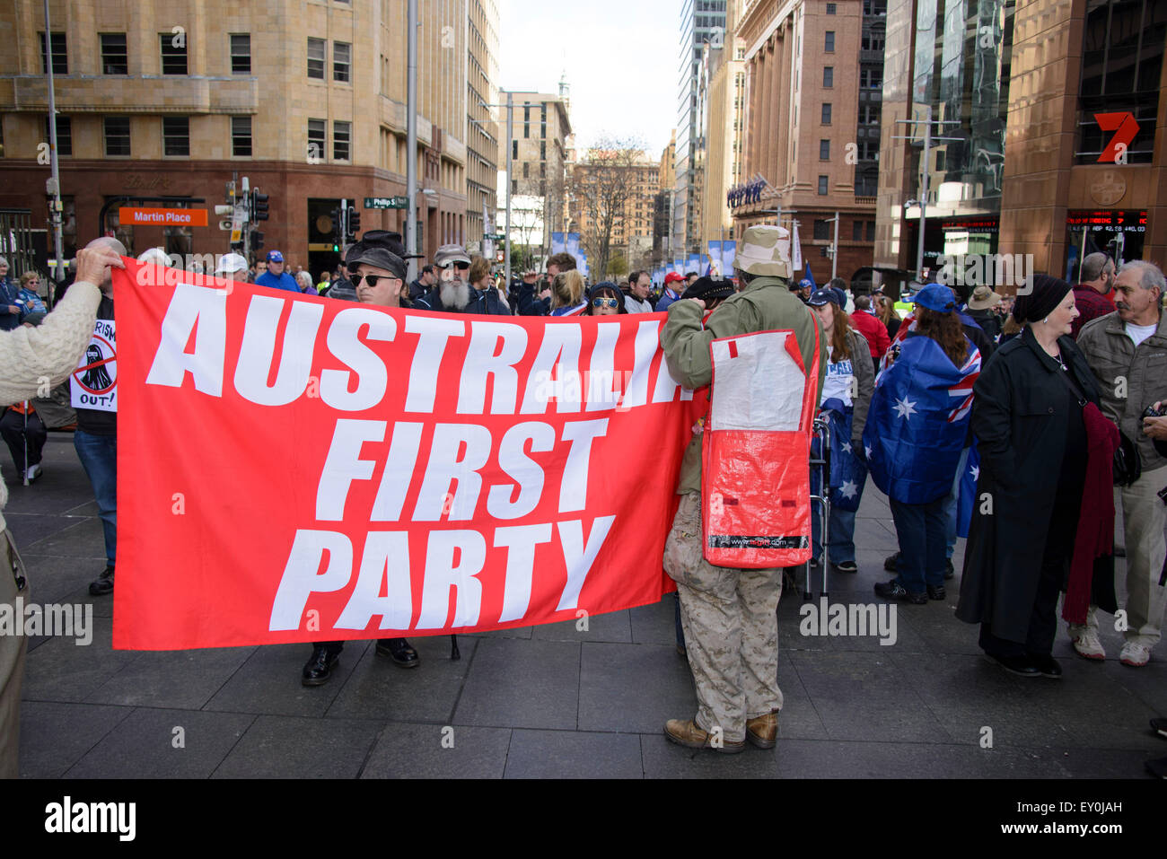 Sydney, Australia. 19th July, 2015. Riot and Public Order police squads ...
