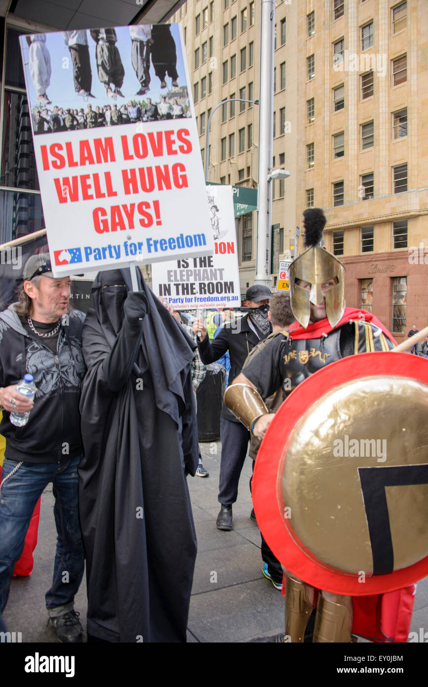 Sydney, Australia. 19th July, 2015. Riot and Public Order police squads ...