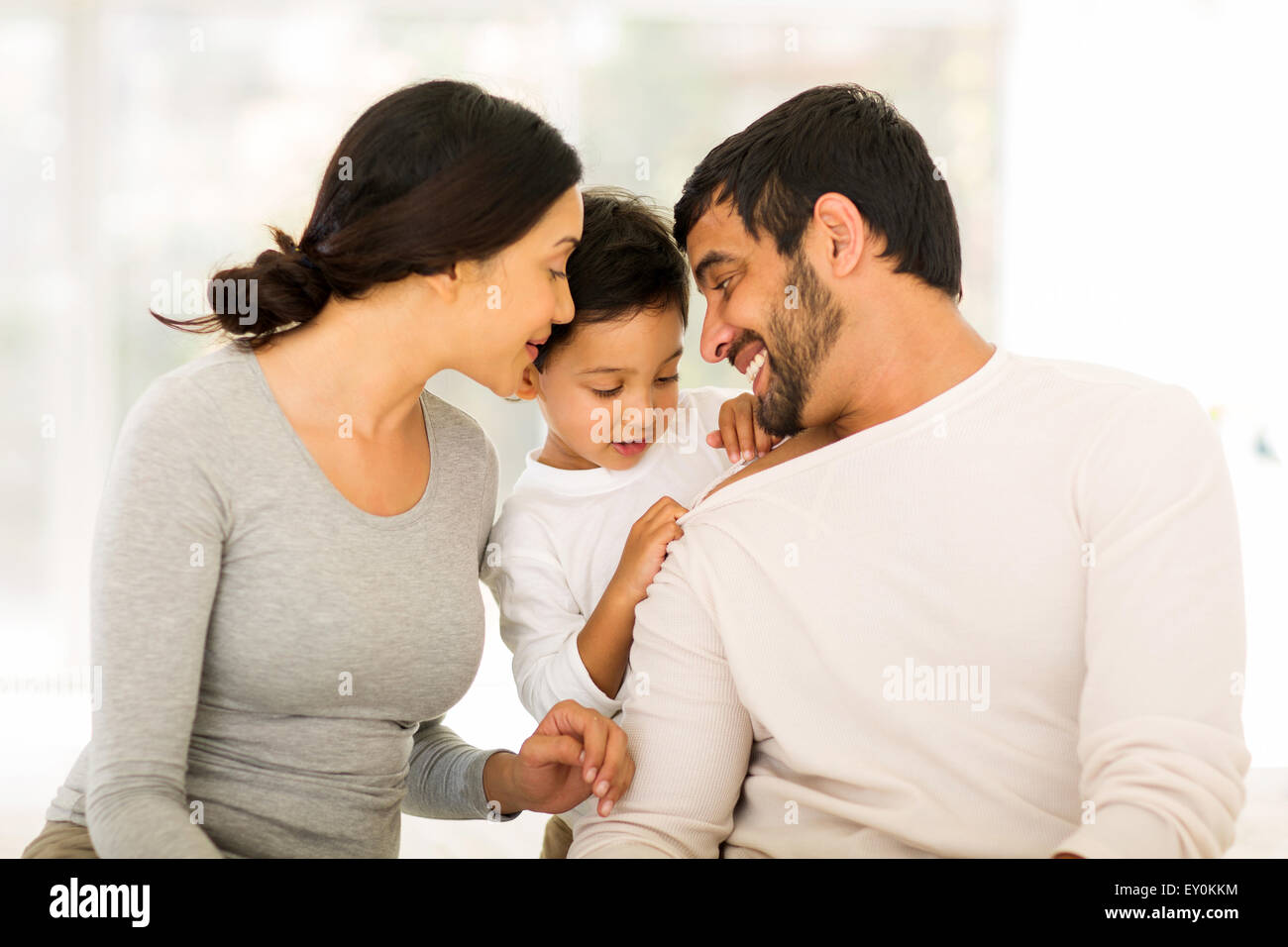 Indian family hi-res stock photography and images - Alamy
