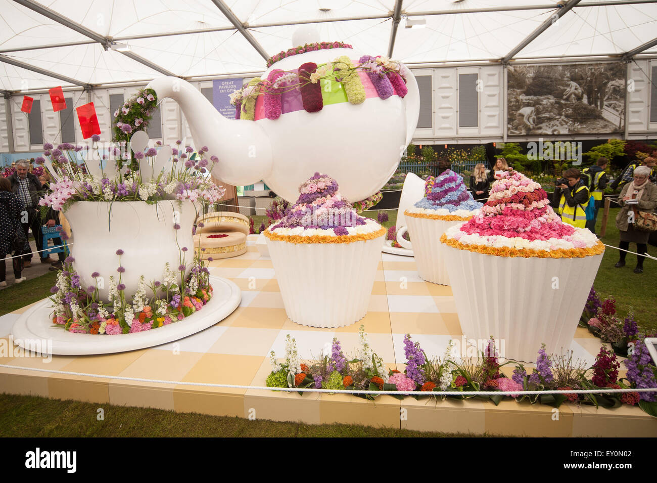 RHS Chelsea Flower Show - Press and VIP view. Featuring: Atmosphere ...