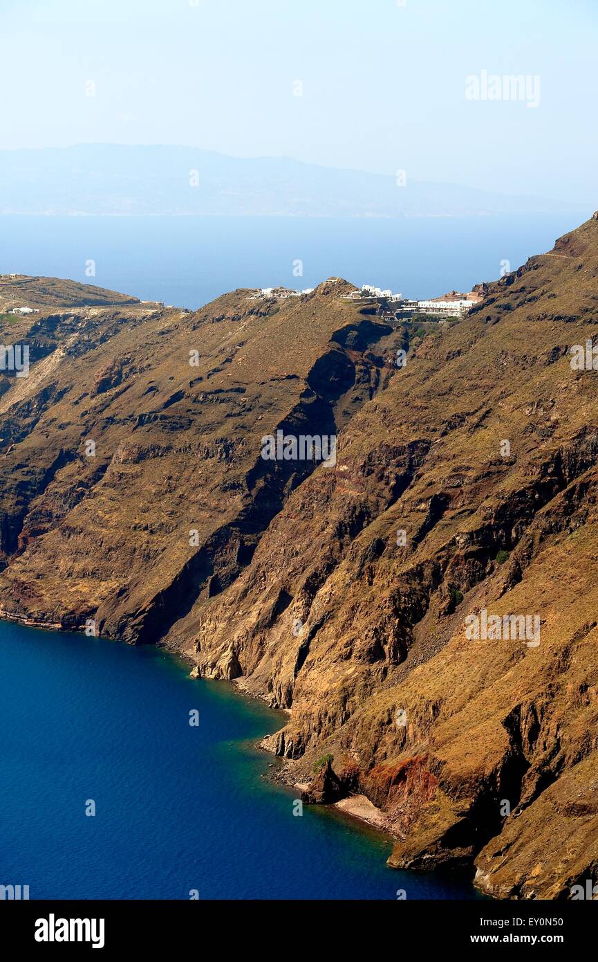 The volcanic rim of the caldera on the island of Santorini Greece Stock ...