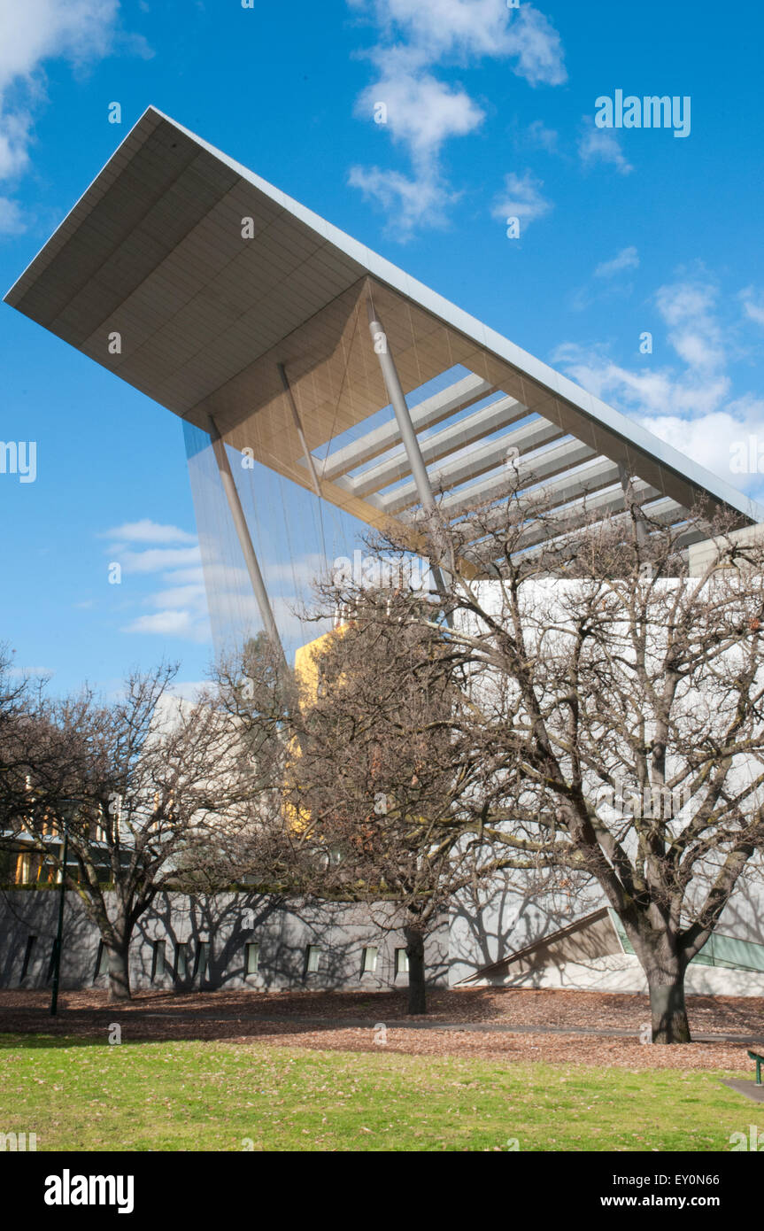 The Melbourne Museum, Carlton Gardens, Melbourne, Australia Stock Photo ... The Melbourne Museum, Carlton Gardens, Melbourne, Australia Stock Photo ...