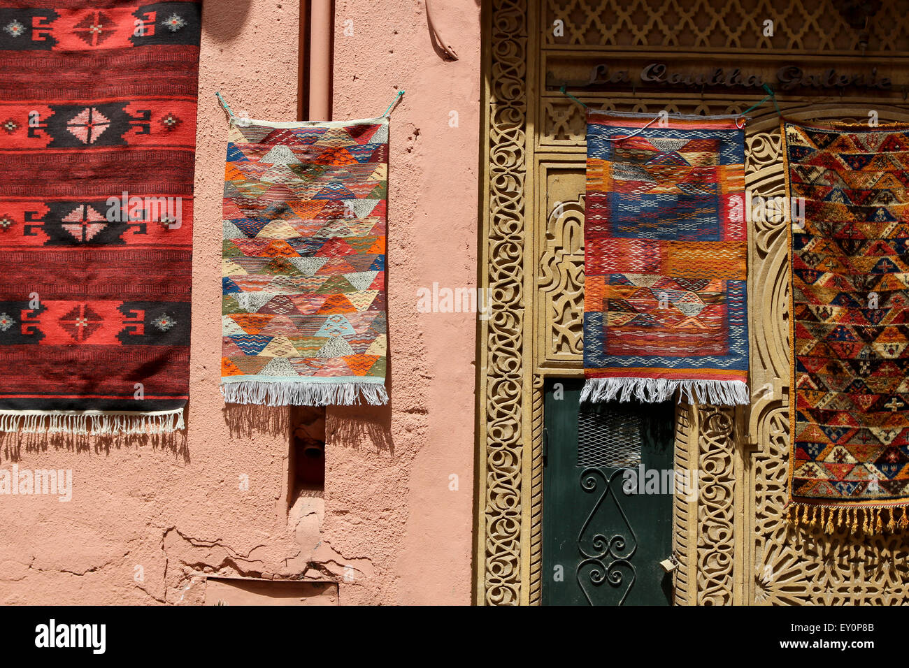 Rugs hanging hi-res stock photography and images - Alamy