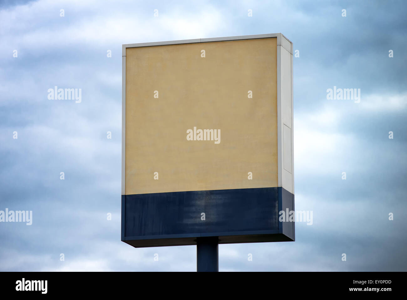 Vintage sign post hi-res stock photography and images - Alamy