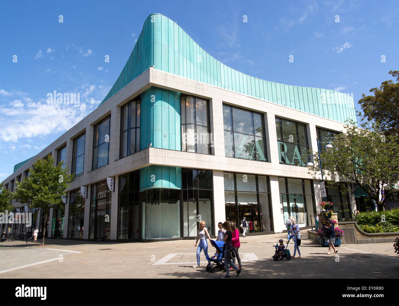 Zara store in central pedestrianised shopping area hi-res stock ...