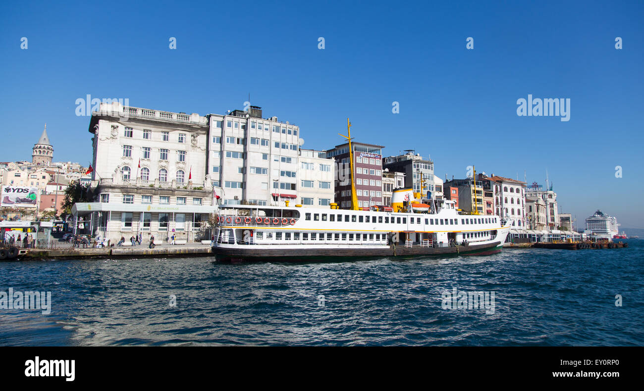 Sehir hatlari istanbul bosphorus hi-res stock photography and images ...