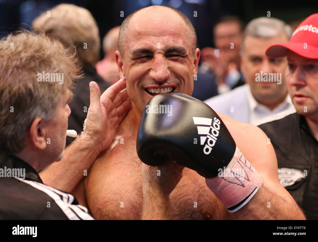 Halle, Germany. 18th July, 2015. WBO Boxing World Cup - Super middle ...