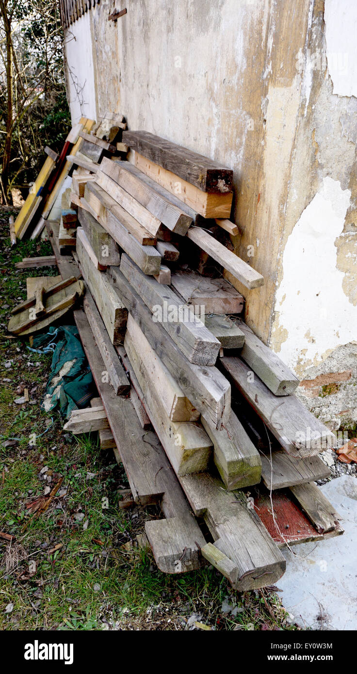 Solid oak construction hi-res stock photography and images - Alamy