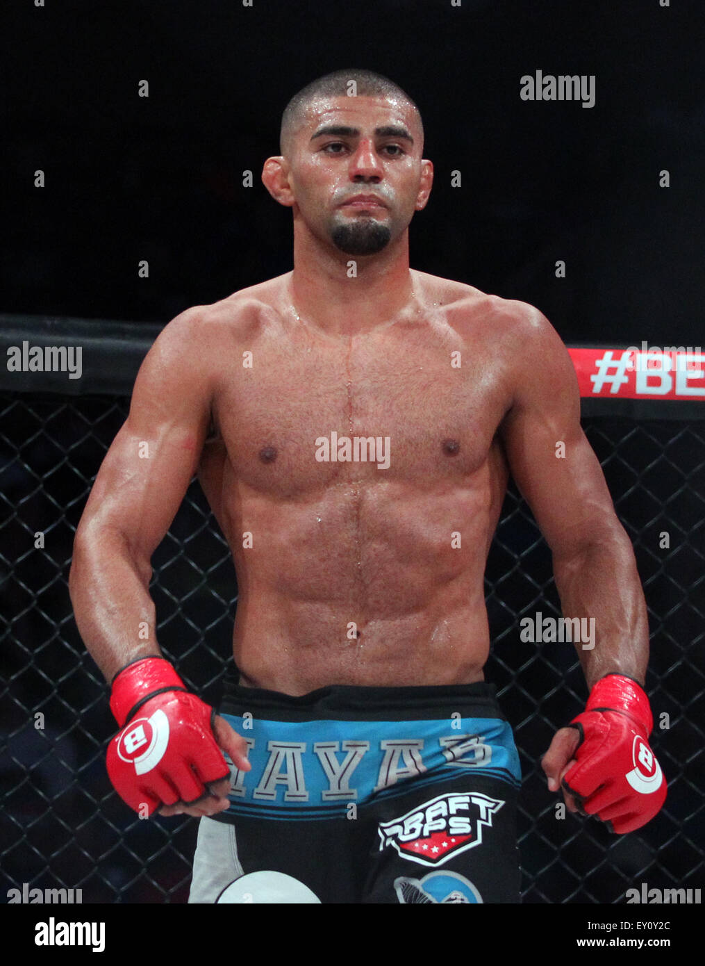 Welterweight title bout hi-res stock photography and images - Alamy