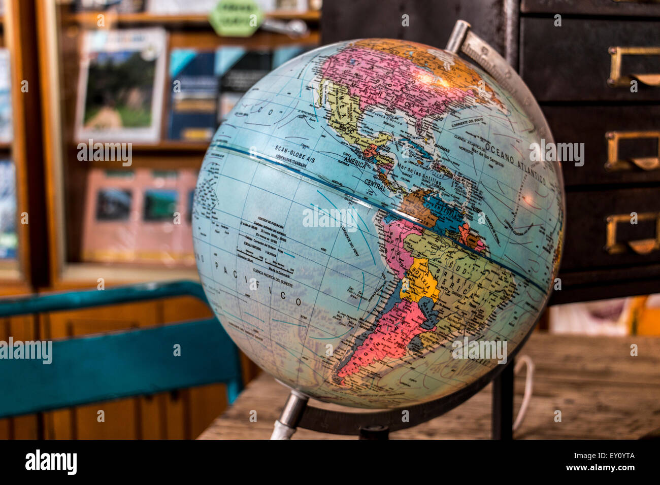 Equator earth hi-res stock photography and images - Alamy