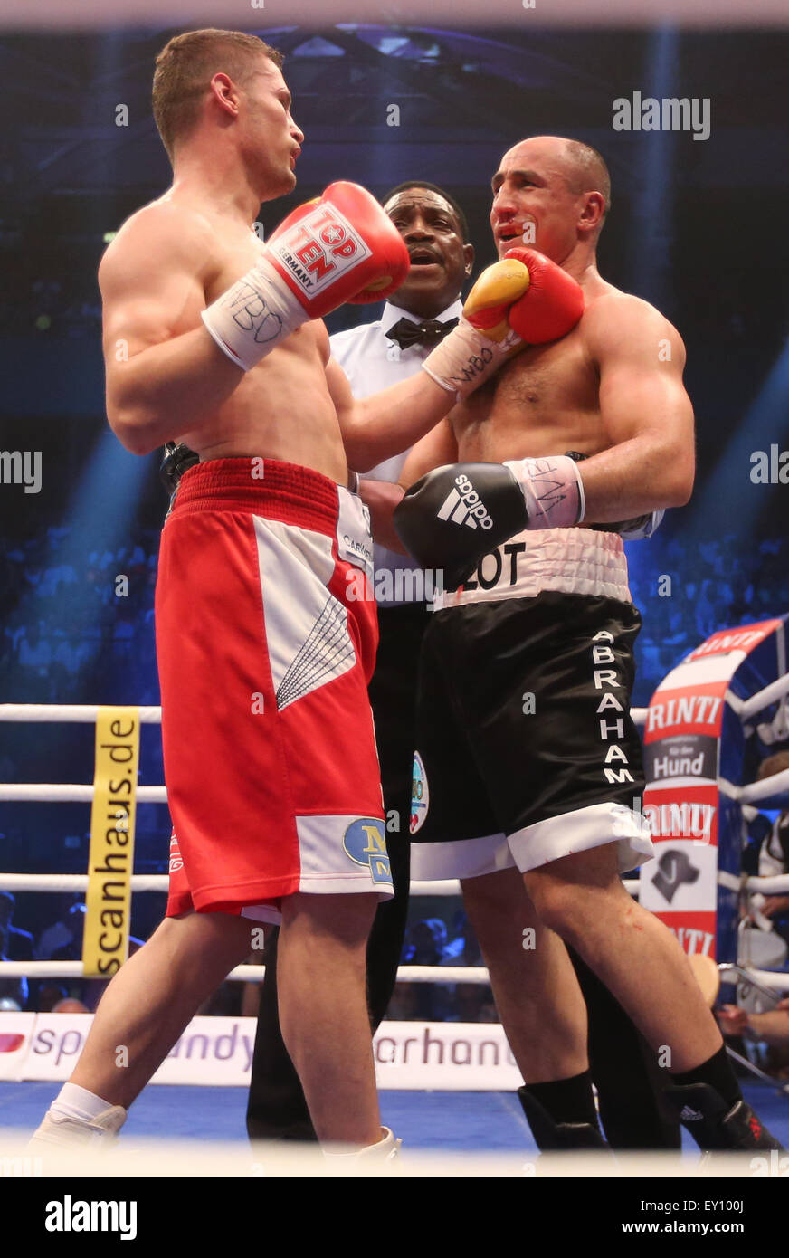 Halle, Germany. 18th July, 2015. WBO Boxing World Cup - Super middle ...