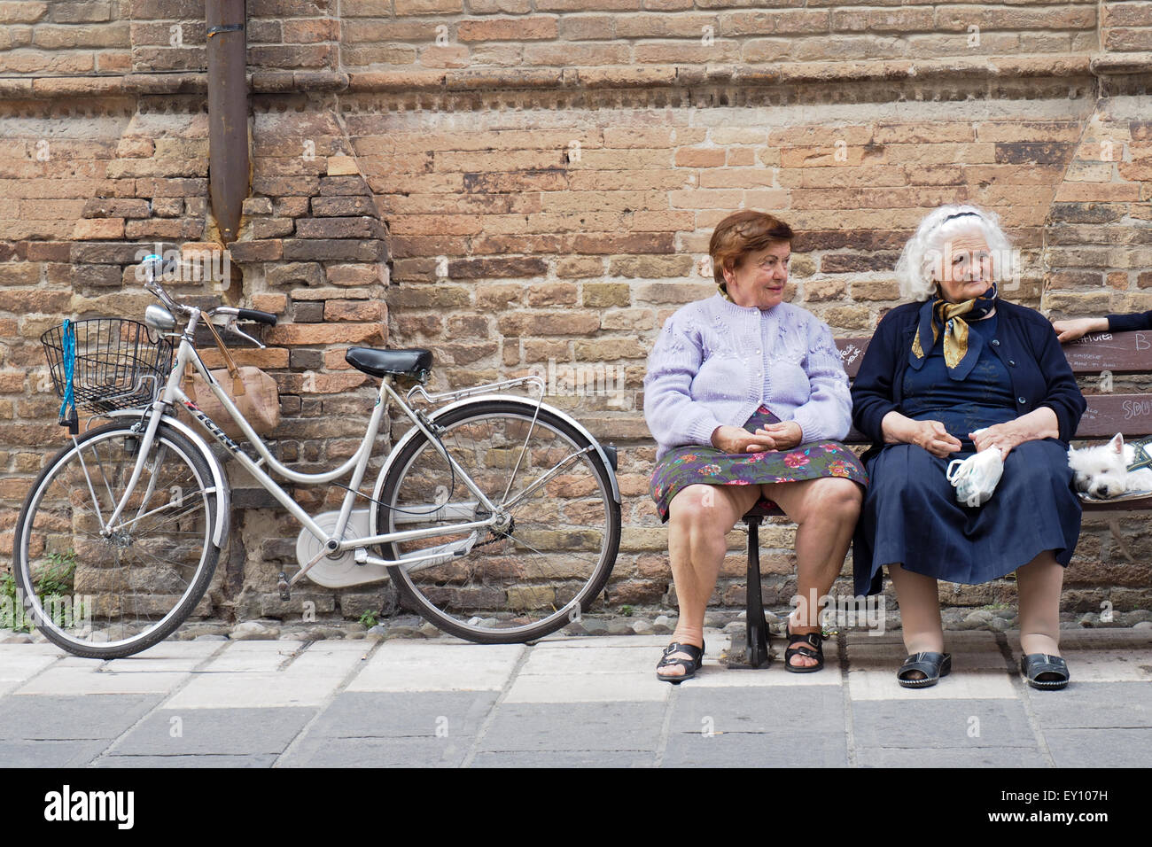 Elderly italian woman hi-res stock photography and images - Alamy