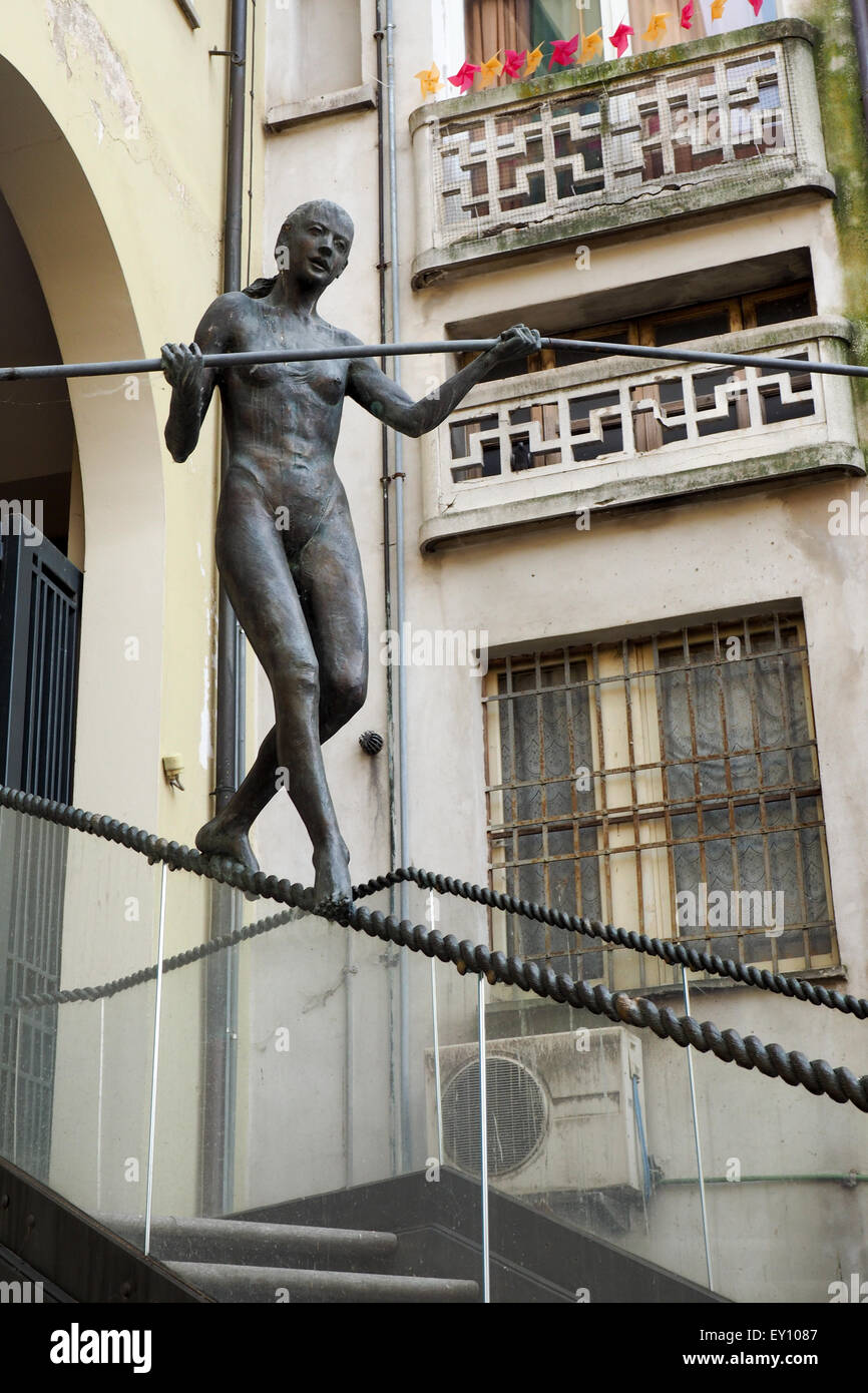 Luisita The Strongest Female Acrobat