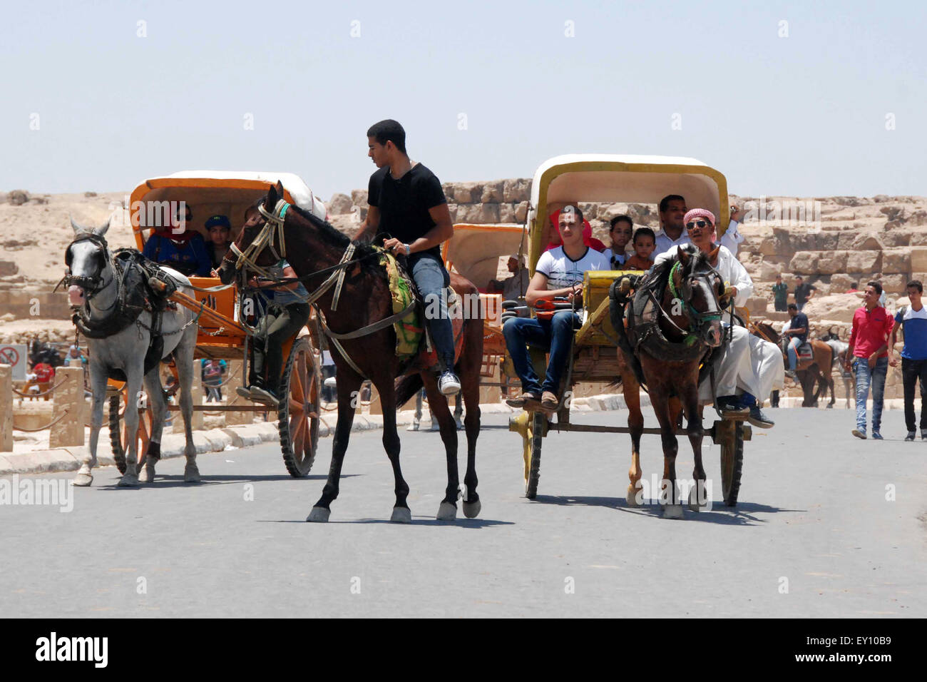 Horse and carts pyramids hi-res stock photography and images - Alamy