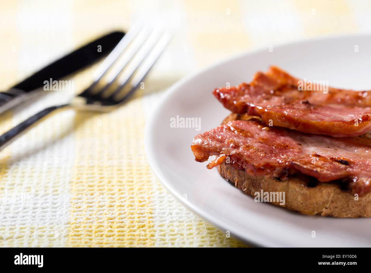 Bacon sandwich white bread hi-res stock photography and images - Alamy