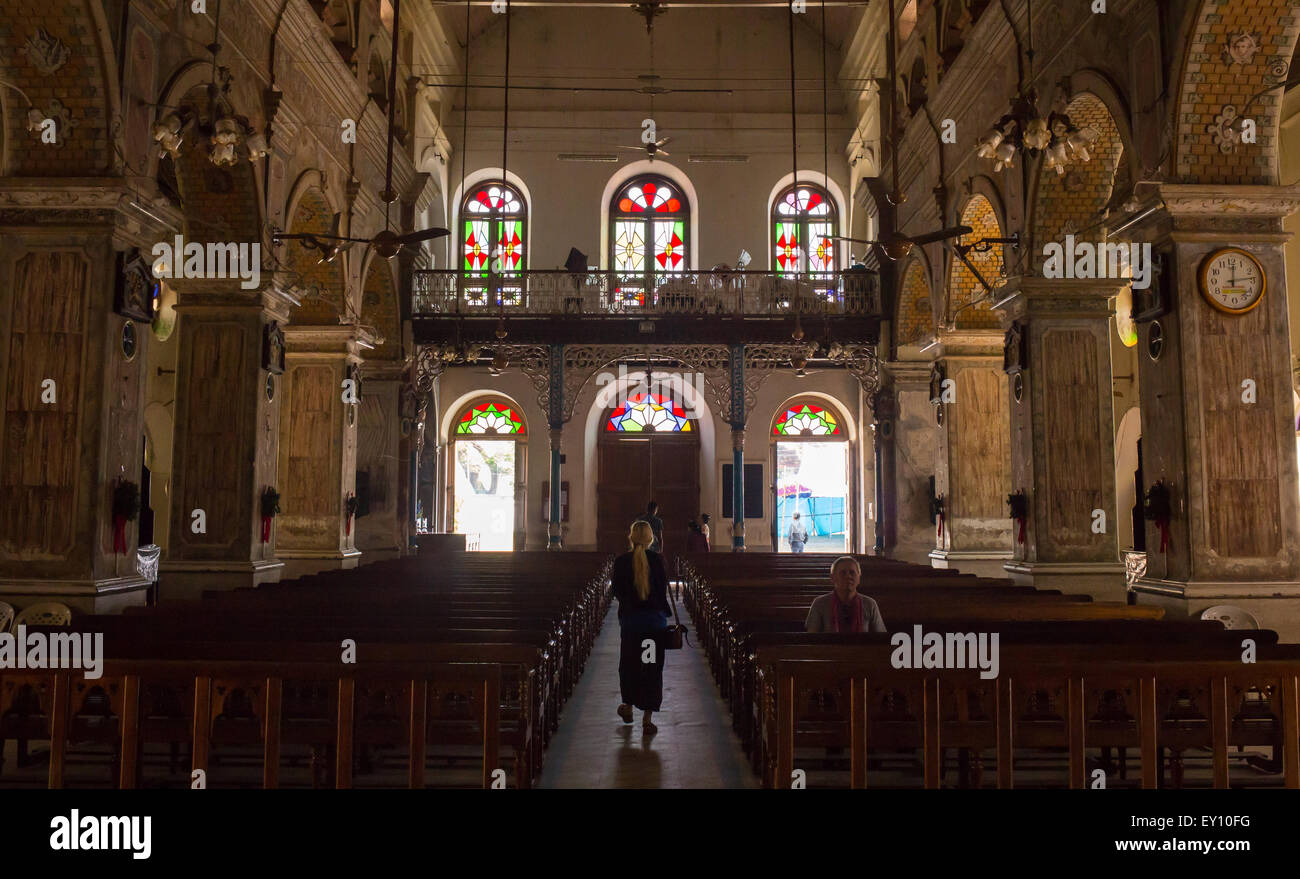 Interior view of a modern church Stock Photo - Alamy