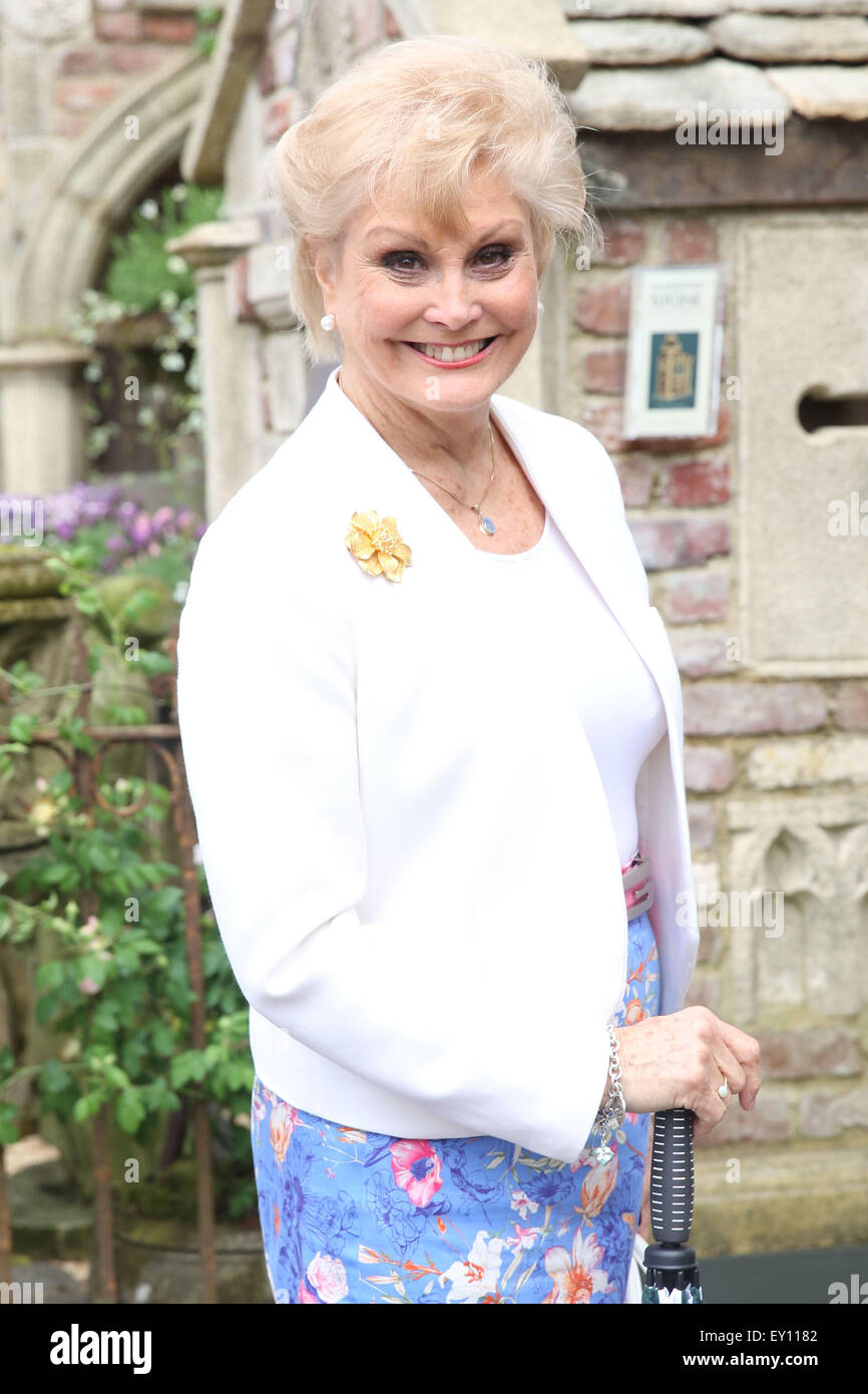 Angela rippon headshot portrait hi-res stock photography and images - Alamy