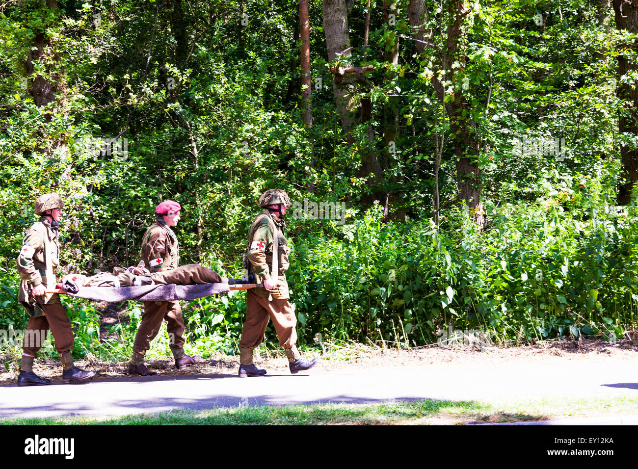 Wounded soldier on stretcher hi-res stock photography and images - Alamy