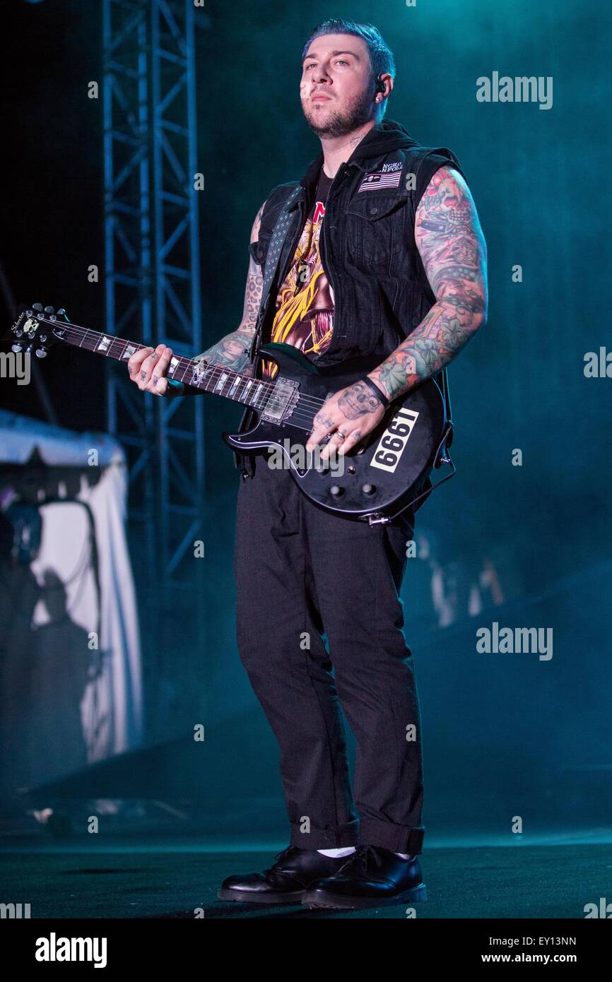 Zacky vengeance avenged sevenfold hi-res stock photography and images ...