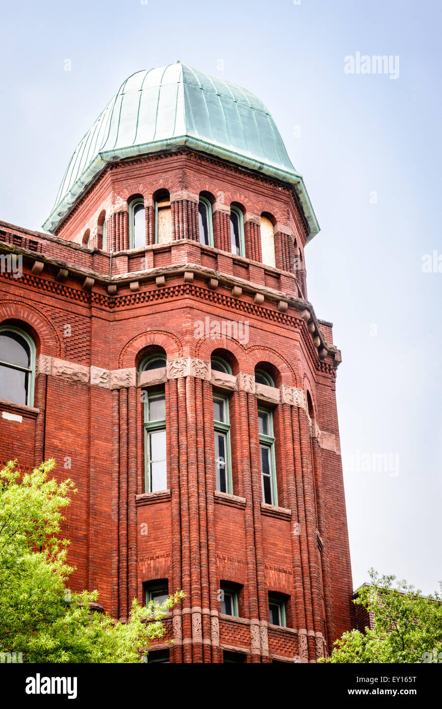 Renaissance Building (formerly the Masonic Temple), 101-107 West Broad ...