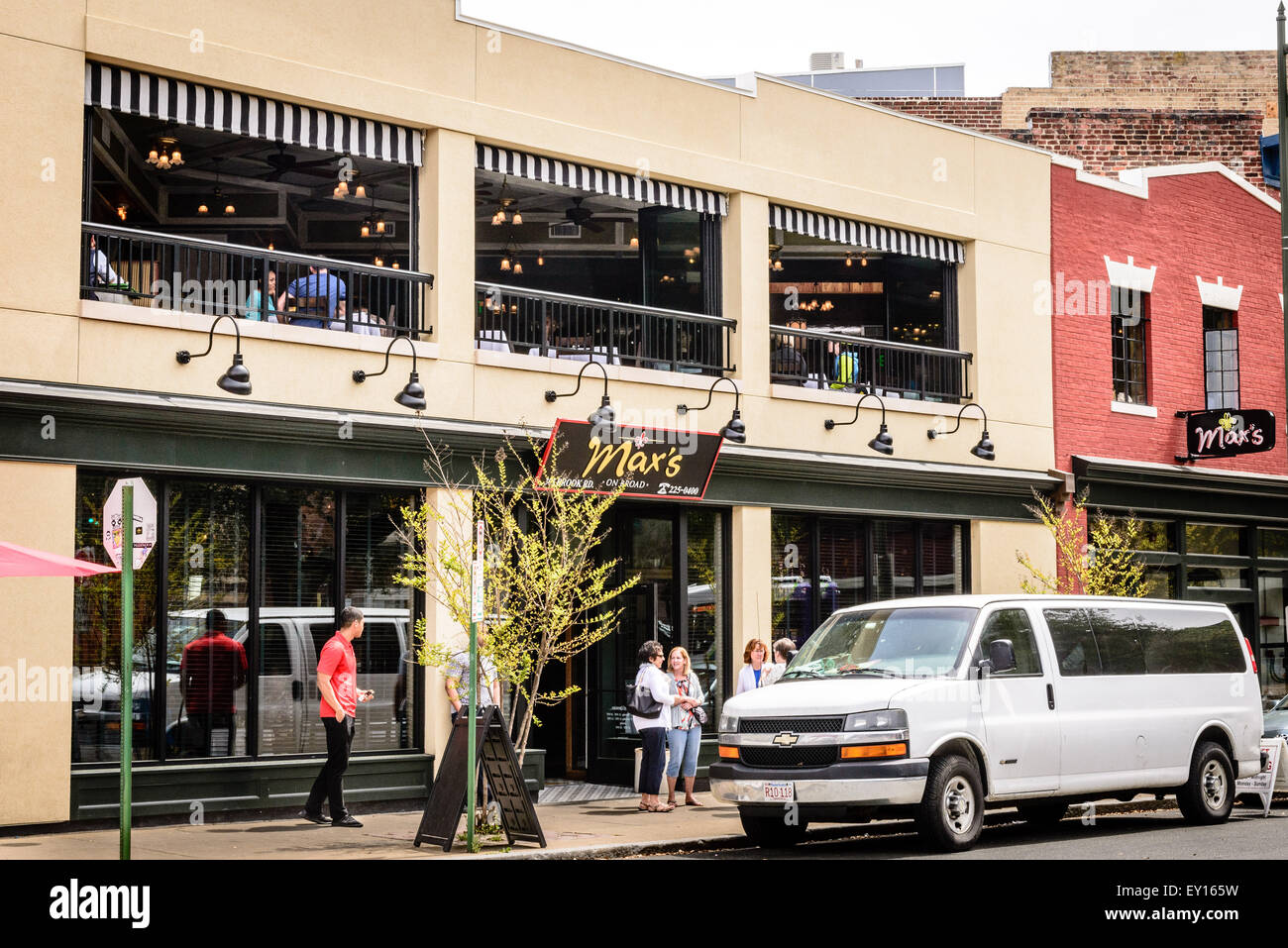 Max's on Broad, 305 Brook Road, Richmond, Virginia Stock Photo - Alamy