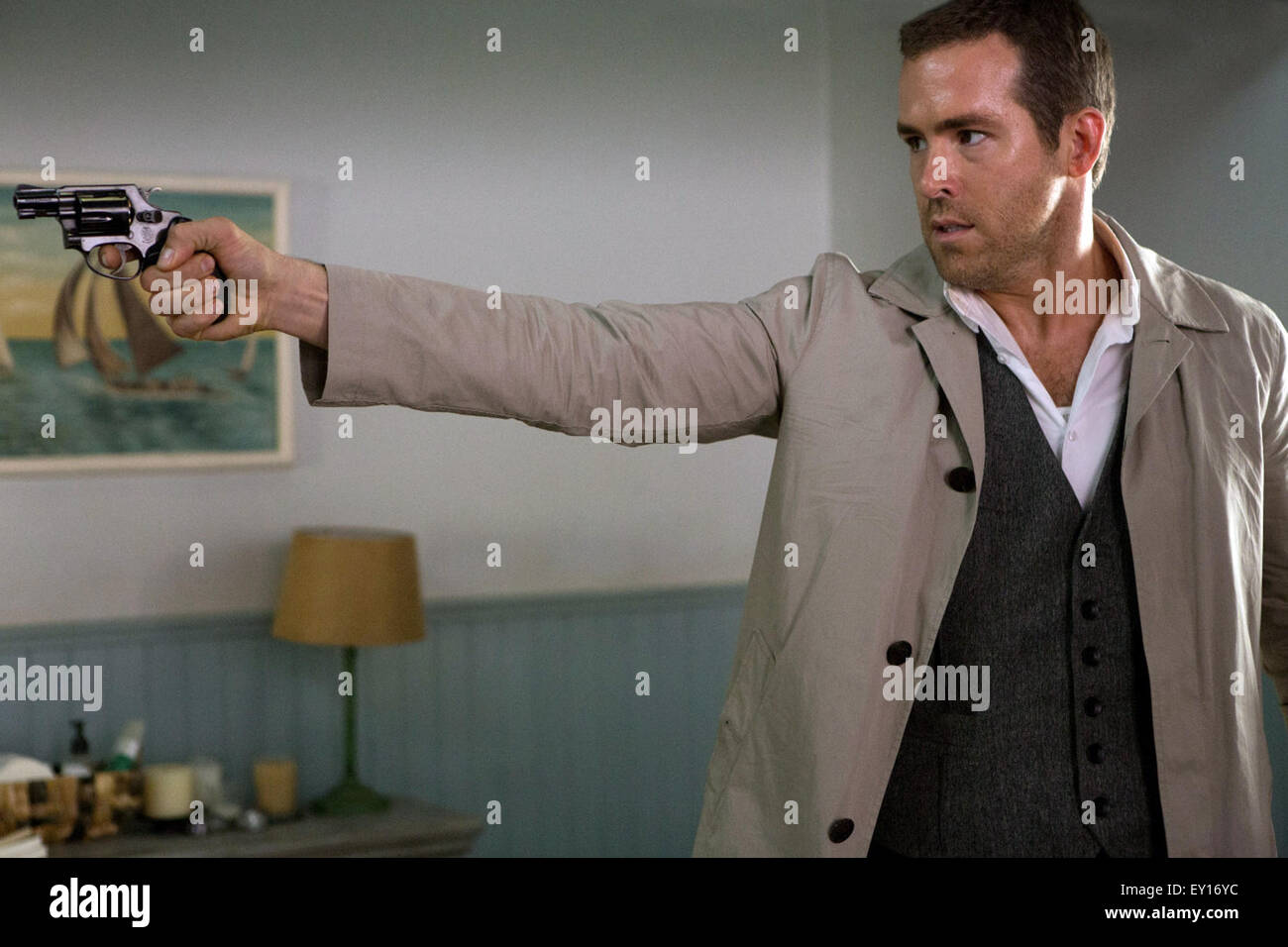 Self less matthew goode hi-res stock photography and images - Alamy