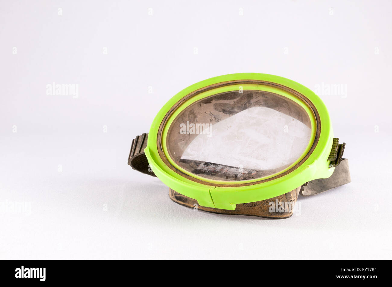 Scuba google hi-res stock photography and images - Alamy