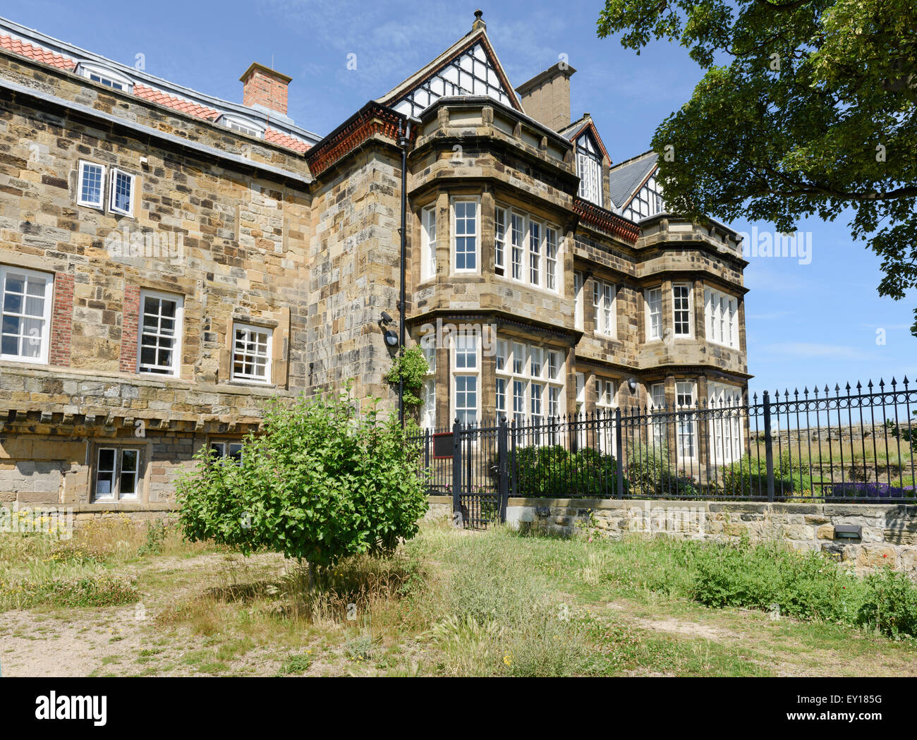 Youth hostel hi-res stock photography and images - Alamy