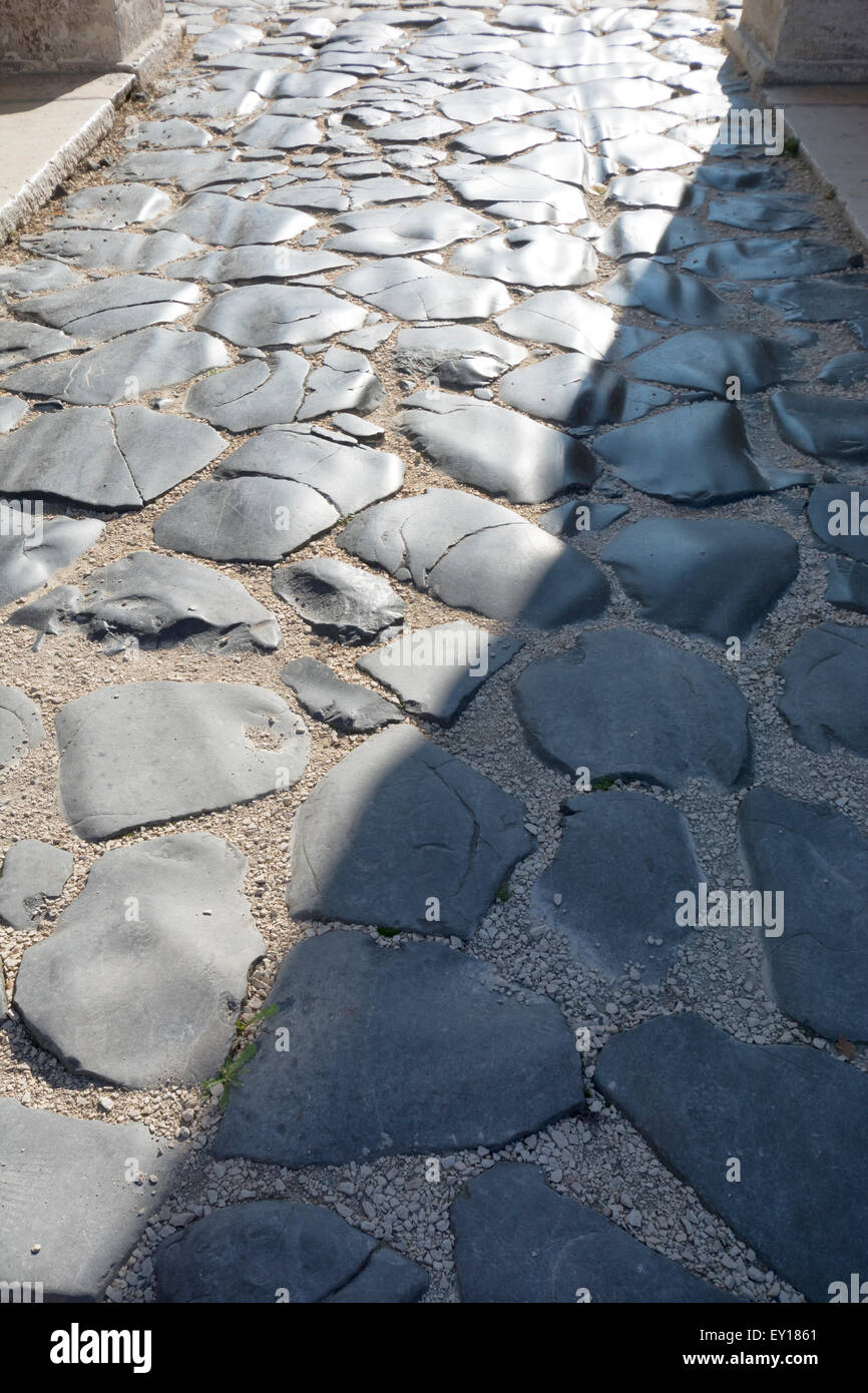 A detail of the Gavi Arch or Arco dei Gavi in Verona Stock Photo - Alamy