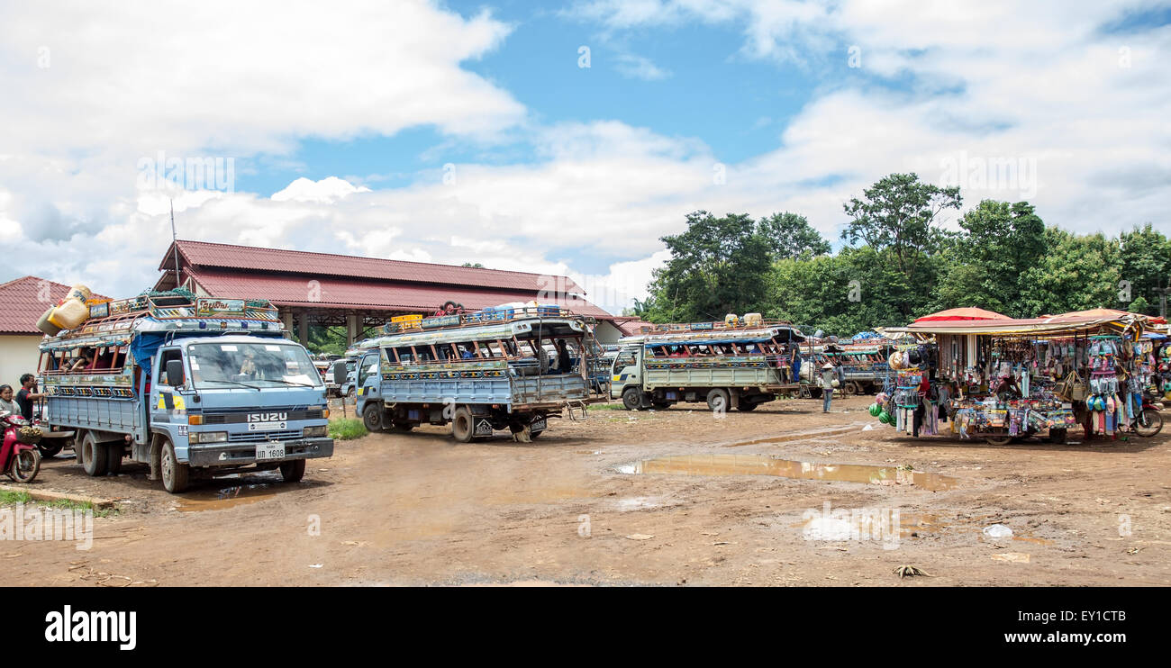 Bus in mud hi-res stock photography and images - Alamy