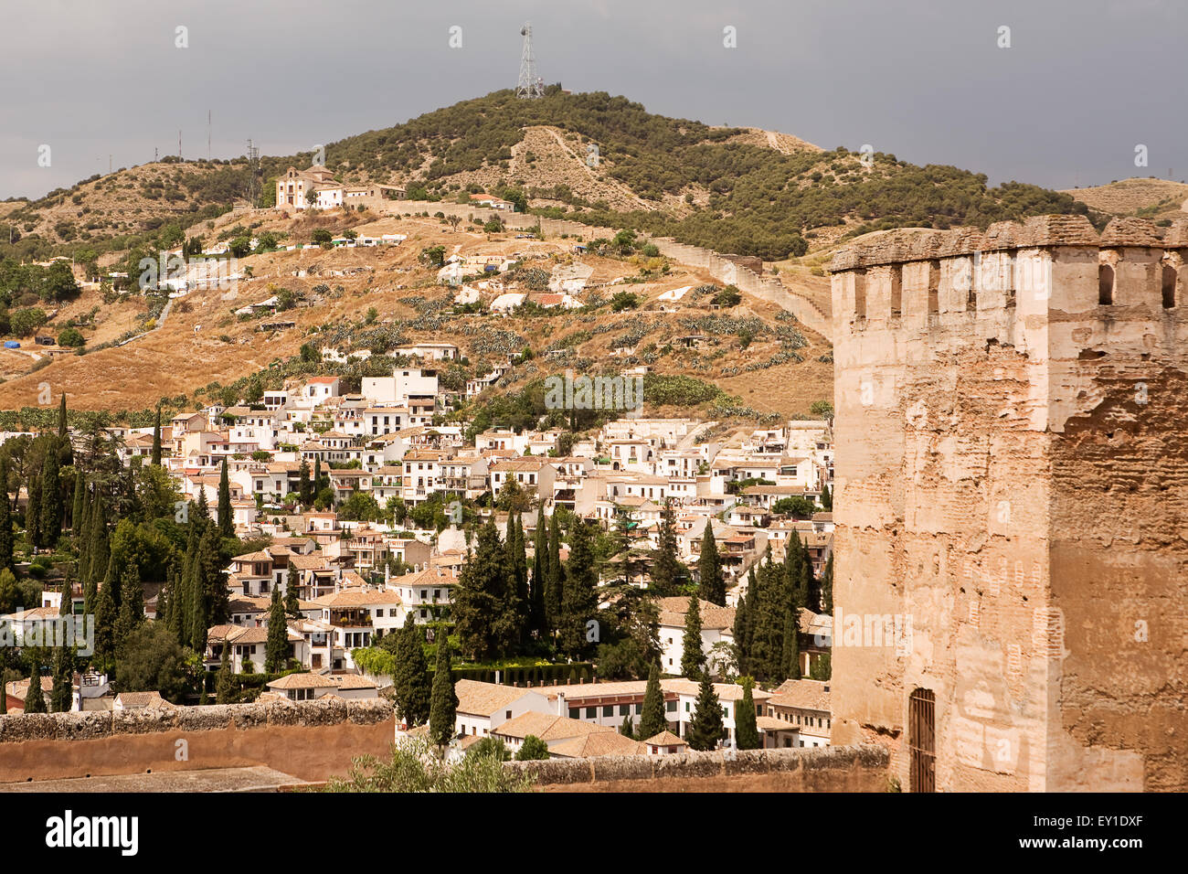 Albazin district viewed from fort Alhambra Stock Photo - Alamy