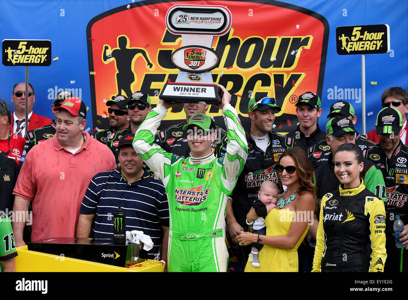 Kyle busch sprint cup trophy hi-res stock photography and images - Alamy