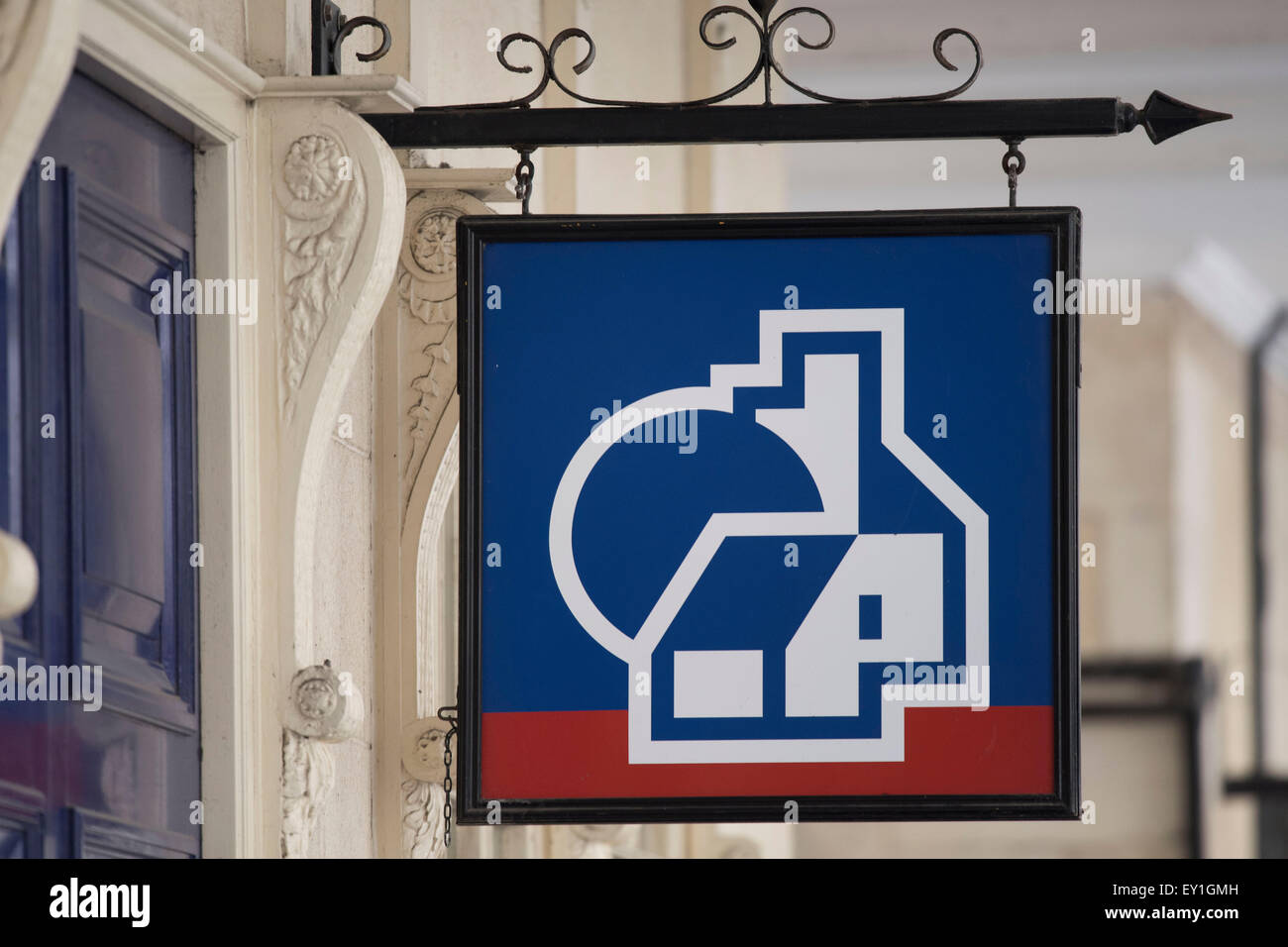 Nationwide logo hi-res stock photography and images - Alamy