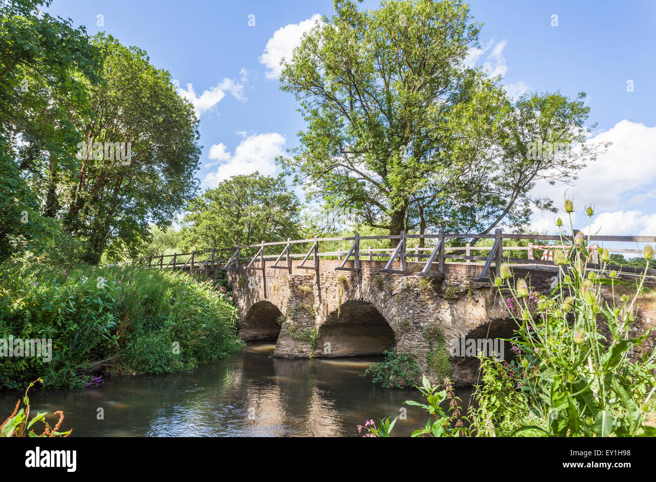 England Medieval Stone Bridge High Resolution Stock Photography and ...