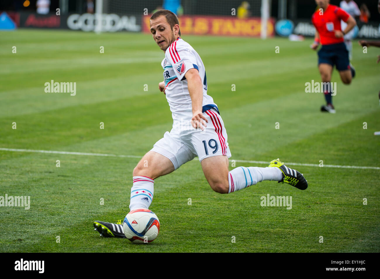 Columbus, Ohio, USA. 19th July, 2015. Chicago Fire midfielder Harry ...