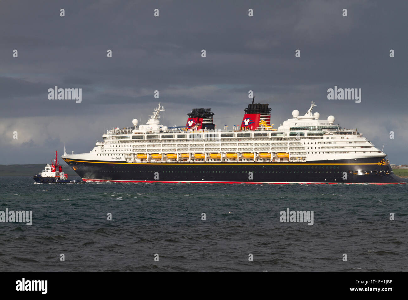 Disney magic hi-res stock photography and images - Alamy