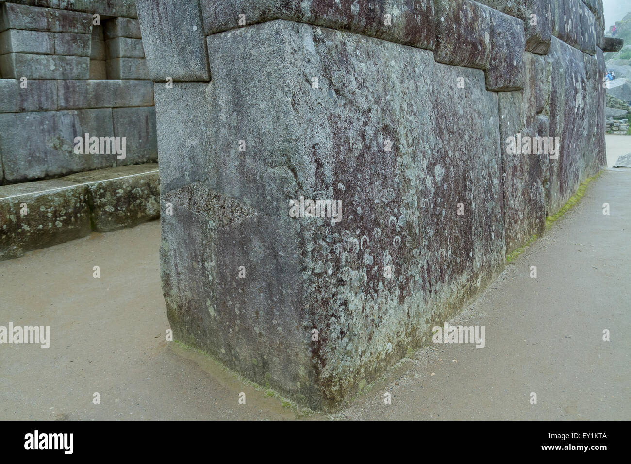 The famous 32 angles stone in ancient Inca architecture, Machu Picchu ...