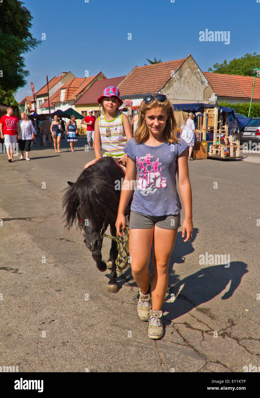 Pony girls hi-res stock photography and images - Alamy