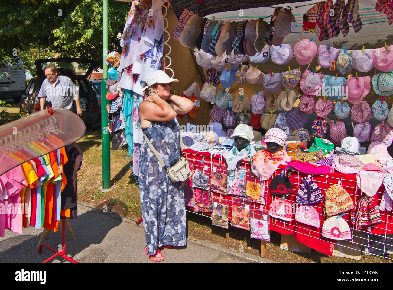 Outdoor handcraft market Stock Photo - Alamy