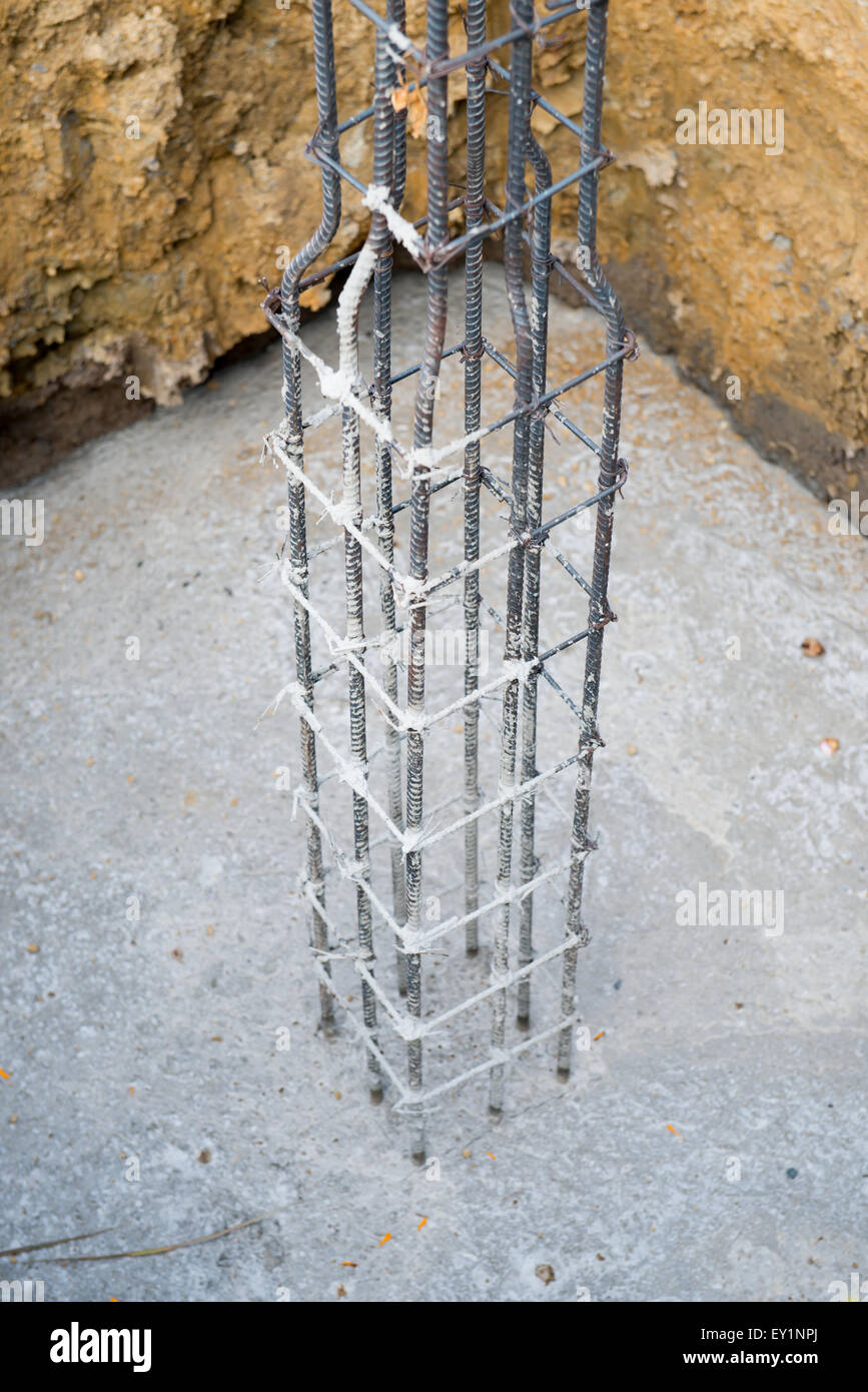 steel rod used for reinforce concrete Stock Photo - Alamy