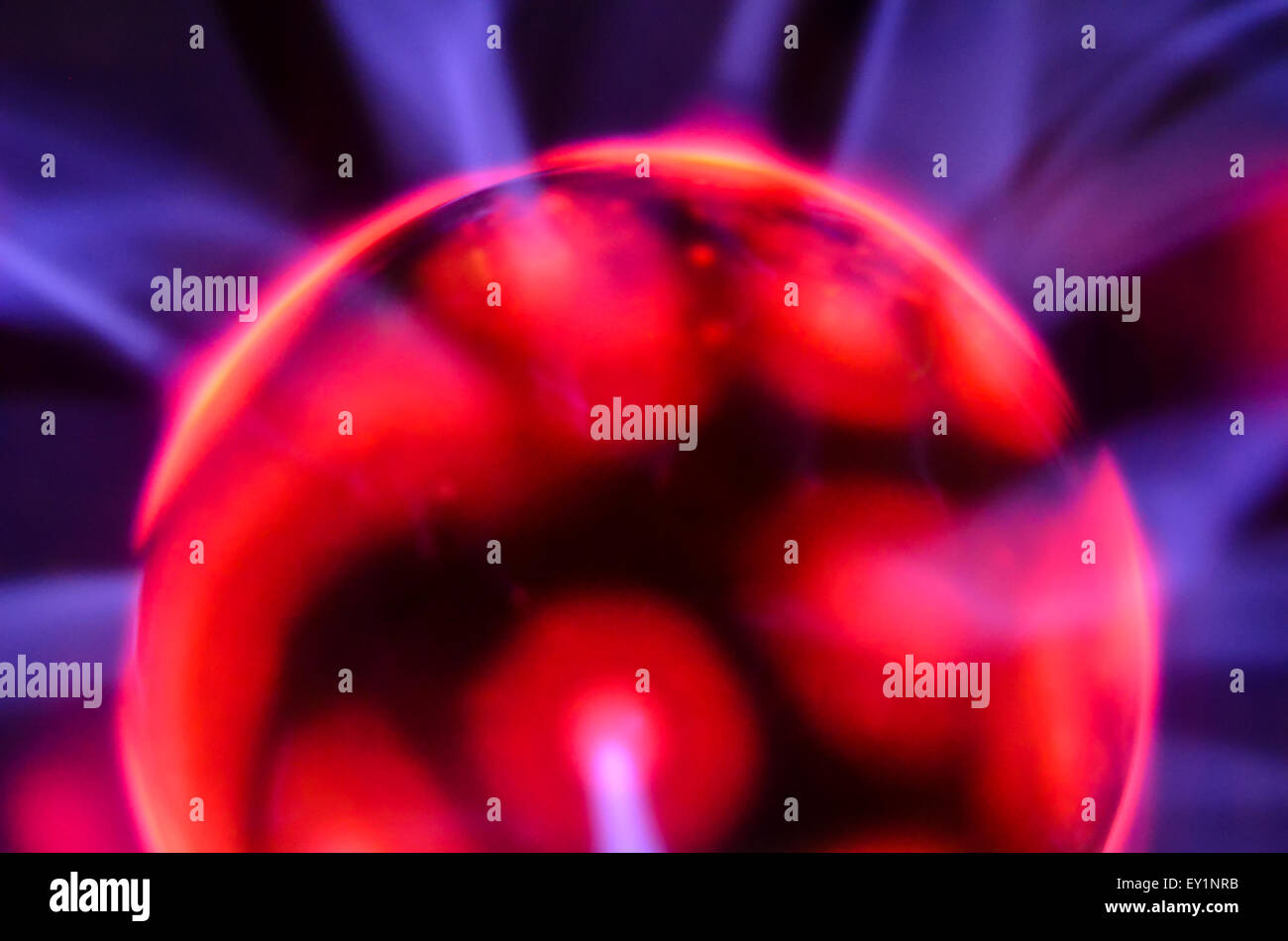 Tesla coil arc discharge hi-res stock photography and images - Alamy