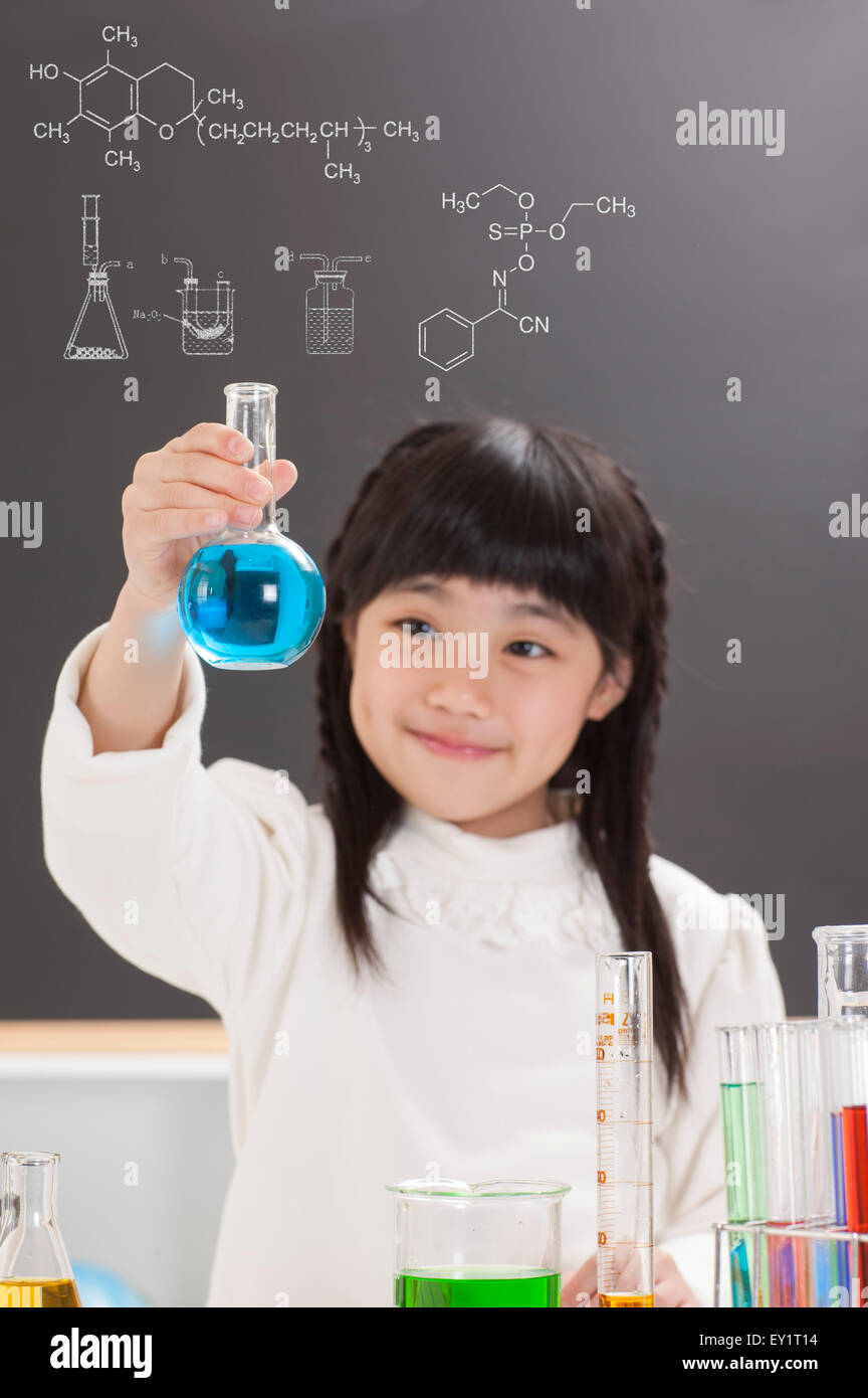 Scientific experiment hi-res stock photography and images - Alamy