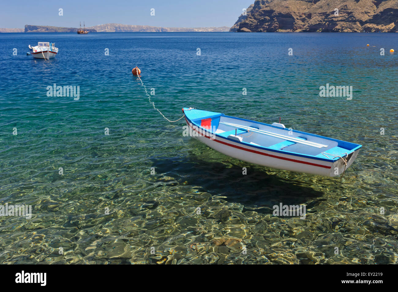 Crystal clear water and a boat hi-res stock photography and images - Alamy