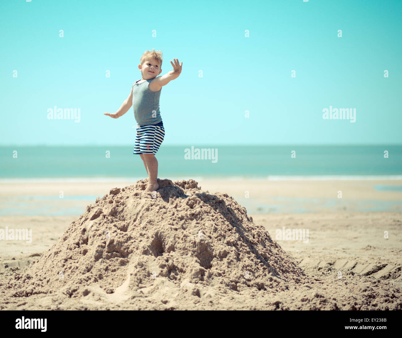 Child jump sand hi-res stock photography and images - Alamy