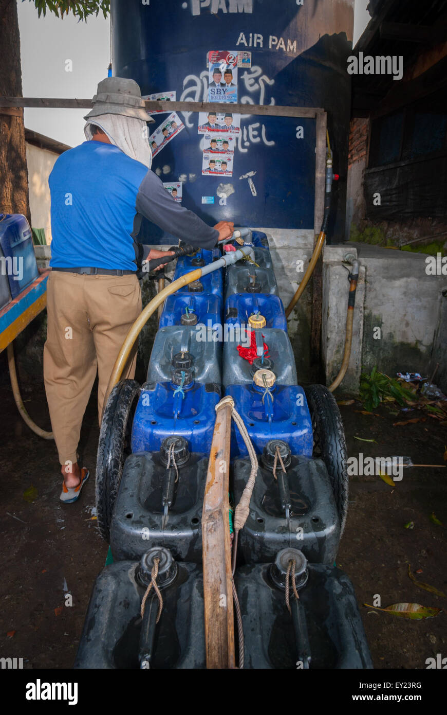 Water seller hi-res stock photography and images - Alamy