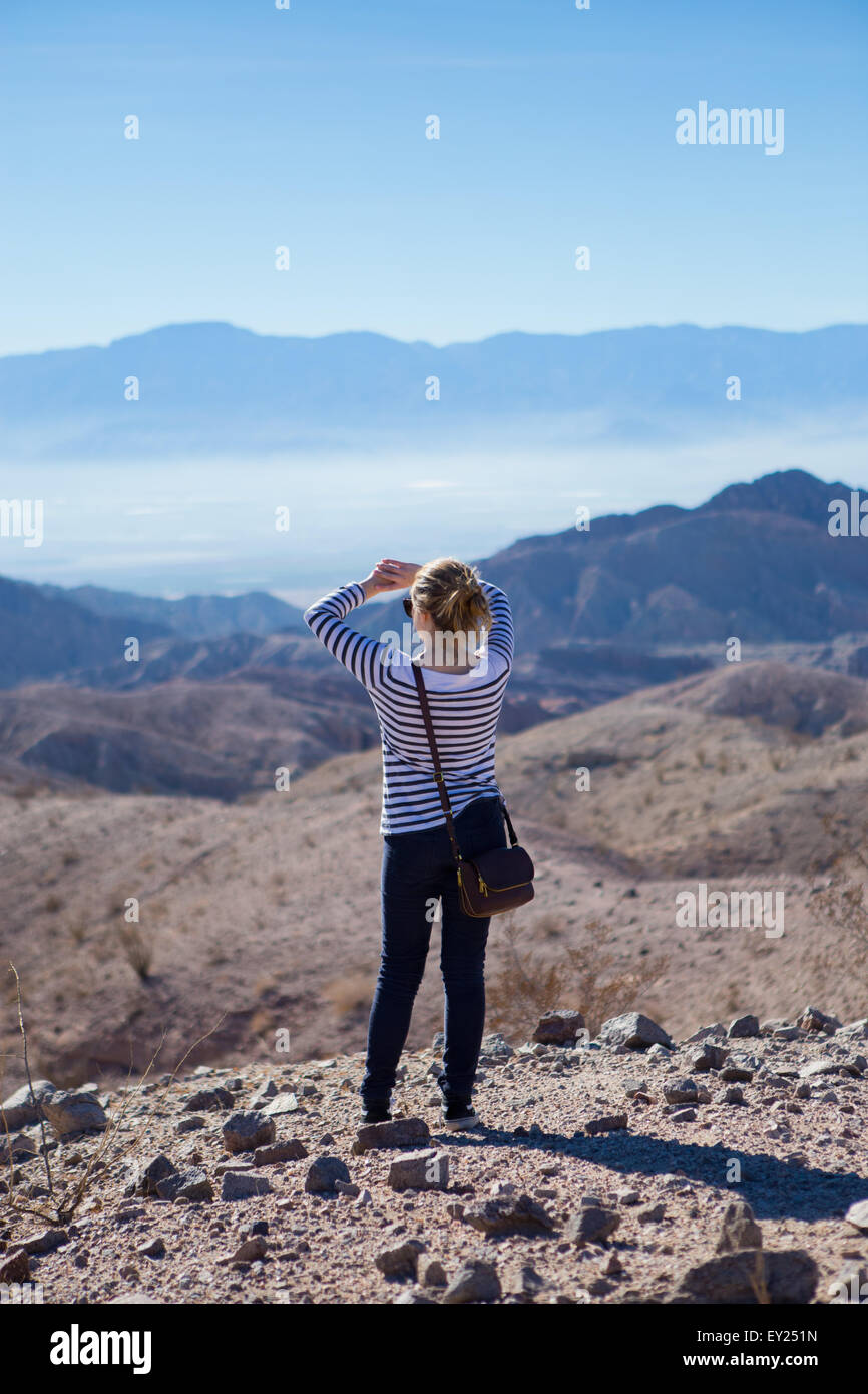 Striped rocks hi-res stock photography and images - Alamy