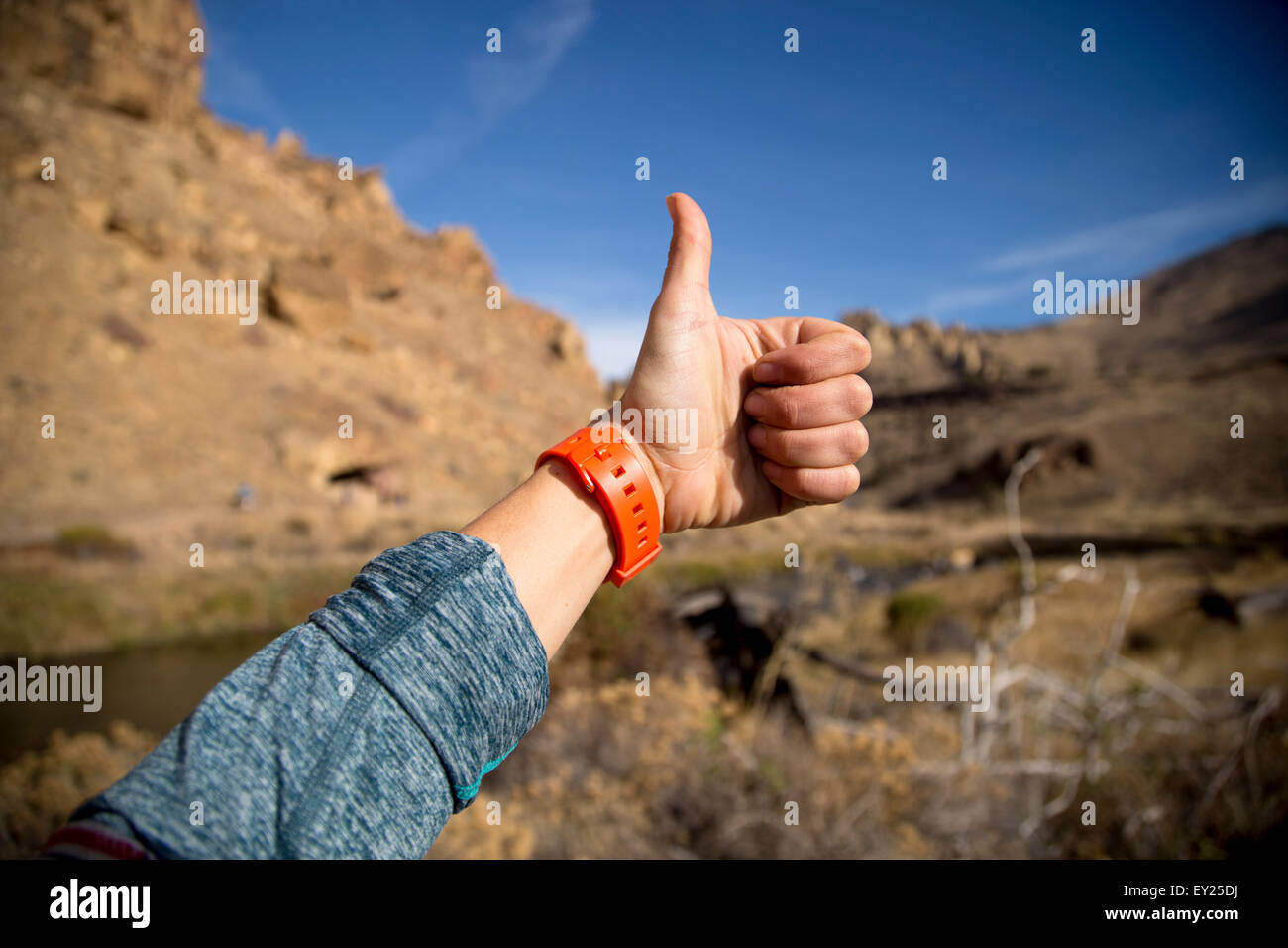 Thumbs_up hi-res stock photography and images - Alamy