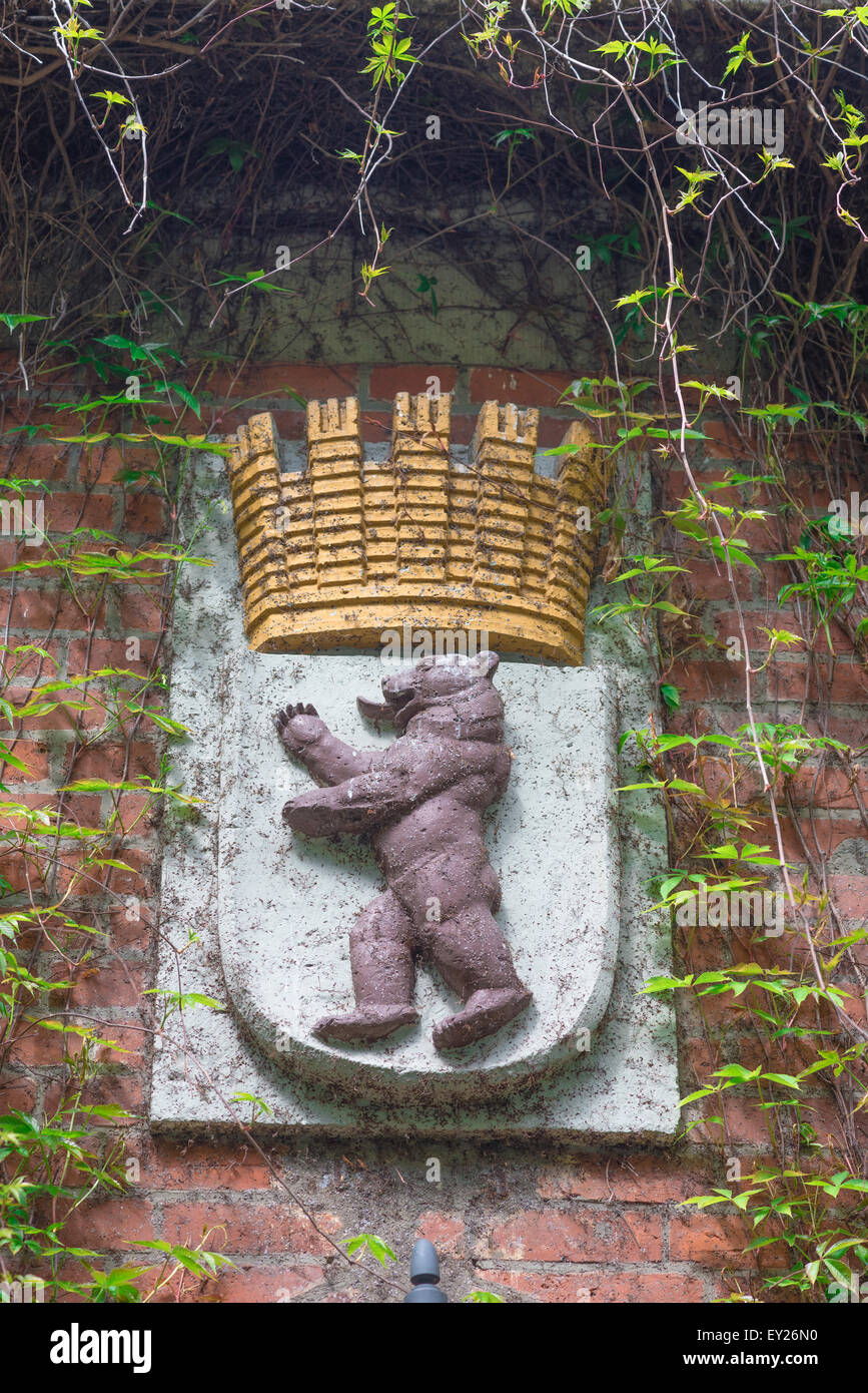 Europe germany berlin bear symbol hi-res stock photography and images ...